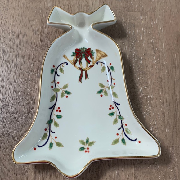 Mikasa | Holiday | Mikasa Holiday Elegance Bell Shaped Candy Dish Gold ...